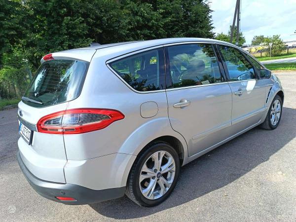 Pelēks Ford S-Max 2013 Radviliškis, ar dzinēja tilpumu 2.00 L un nobraukumu 329 tūkst. km par 4750 €, foto 4 vietnē AUTOMOTO.COM.LV