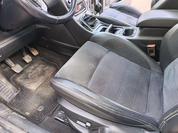 Pelēks Ford S-Max 2013 Radviliškis, ar dzinēja tilpumu 2.00 L un nobraukumu 329 tūkst. km par 4750 €, foto 9 vietnē AUTOMOTO.COM.LV