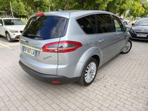 Grey Ford S-Max 2013 in Taurage, with an engine capacity of 2.00 L and mileage of 270 thousand km for 4750 €, photo 4 on AUTOMOTO.COM.LV