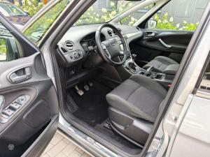 Grey Ford S-Max 2013 in Taurage, with an engine capacity of 2.00 L and mileage of 270 thousand km for 4750 €, photo 18 on AUTOMOTO.COM.LV