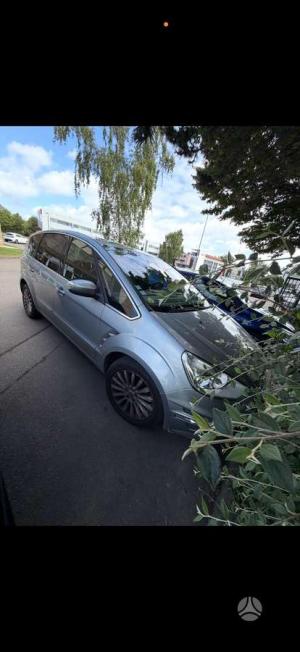 Grey Ford S-Max 2013 in Taurage, with an engine capacity of 2.00 L and mileage of 270 thousand km for 4750 €, photo 24 on AUTOMOTO.COM.LV