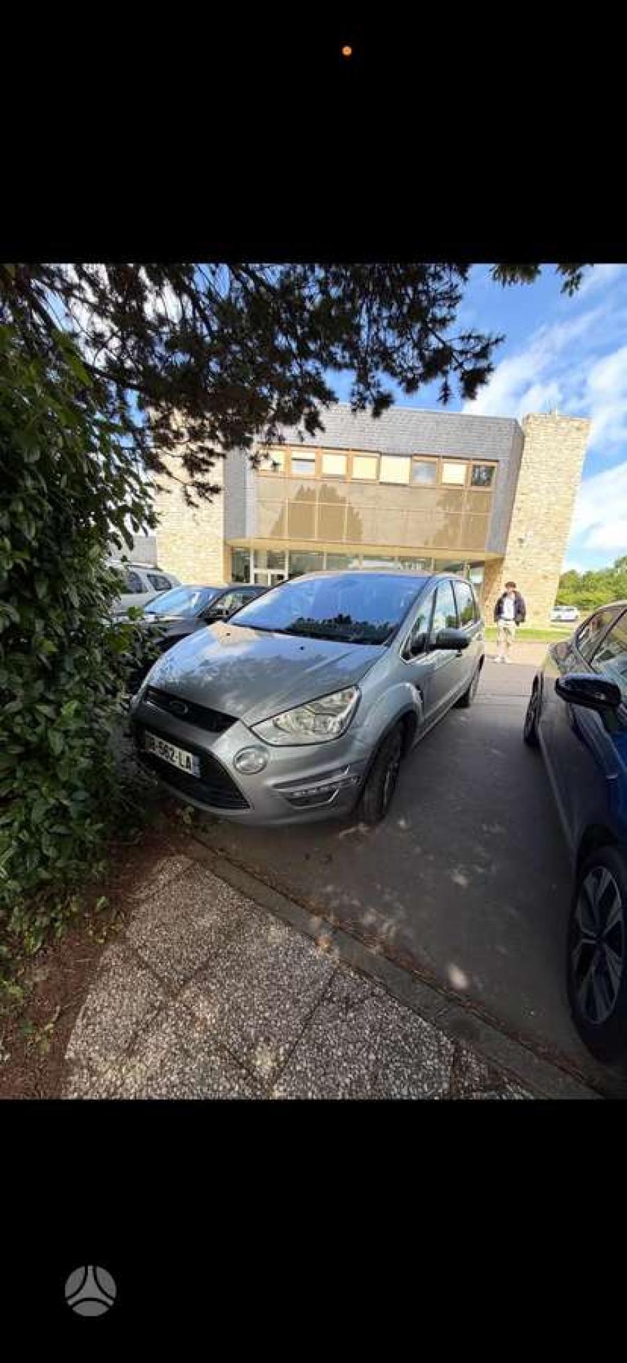 Grey Ford S-Max 2013 in Taurage, with an engine capacity of 2.00 L and mileage of 270 thousand km for 4750 €, photo 25 on AUTOMOTO.COM.LV