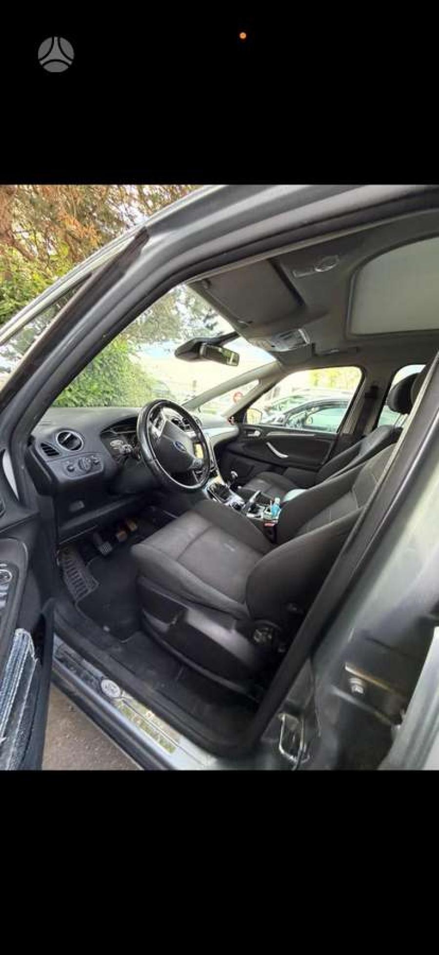 Grey Ford S-Max 2013 in Taurage, with an engine capacity of 2.00 L and mileage of 270 thousand km for 4750 €, photo 26 on AUTOMOTO.COM.LV