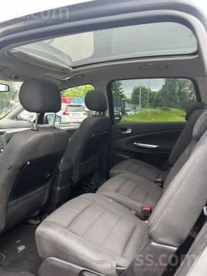 Pelēks Ford S-Max 2013 Rīga, ar dzinēja tilpumu 2.00 L un nobraukumu 257 tūkst. km par 4200 €, foto 3 vietnē AUTOMOTO.COM.LV