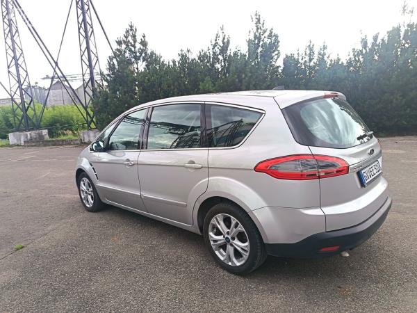 Pelēks Ford S-Max 2013 Radviliškis, ar dzinēja tilpumu 2.00 L un nobraukumu 329 tūkst. km par 4700 €, foto 5 vietnē AUTOMOTO.COM.LV