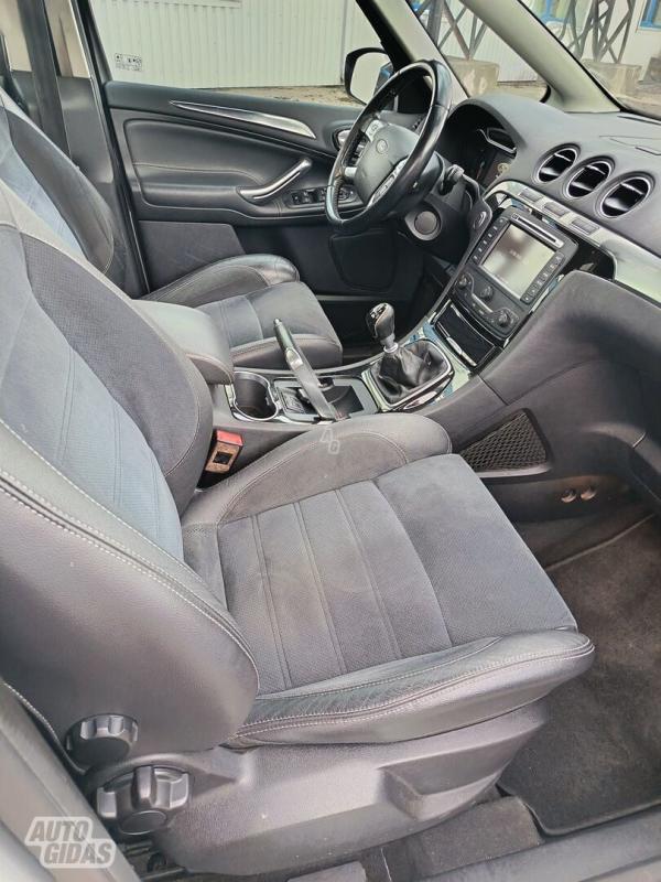 Pelēks Ford S-Max 2013 Radviliškis, ar dzinēja tilpumu 2.00 L un nobraukumu 329 tūkst. km par 4700 €, foto 10 vietnē AUTOMOTO.COM.LV
