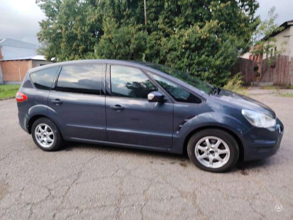 Grey Ford S-Max 2013 in Radviliskis, with an engine capacity of 2.00 L and mileage of 193 thousand km for 4950 €, photo 2 on AUTOMOTO.COM.LV