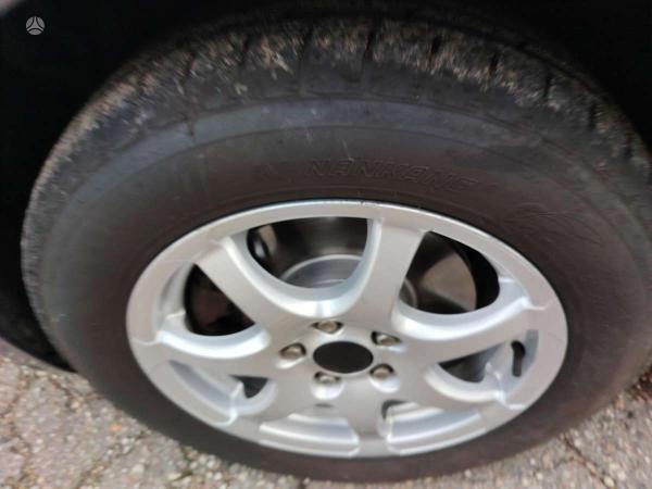 Grey Ford S-Max 2013 in Radviliskis, with an engine capacity of 2.00 L and mileage of 193 thousand km for 4950 €, photo 5 on AUTOMOTO.COM.LV