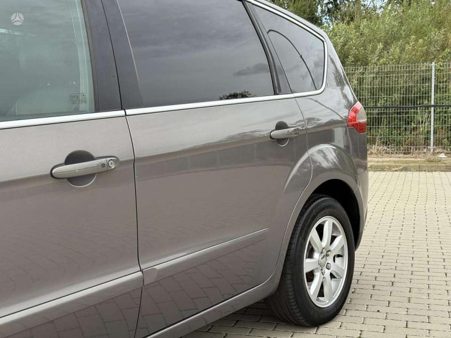 Pelēks Ford S-Max 2013 Marijampole, ar dzinēja tilpumu 1.60 L un nobraukumu 173 tūkst. km par 6100 €, foto 11 vietnē AUTOMOTO.COM.LV