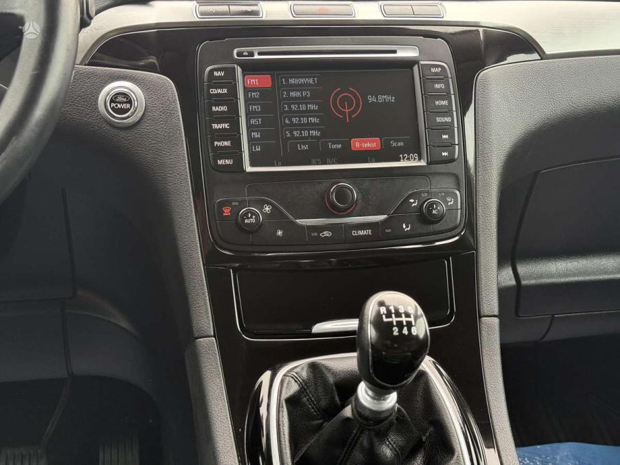 Pelēks Ford S-Max 2013 Marijampole, ar dzinēja tilpumu 1.60 L un nobraukumu 173 tūkst. km par 6100 €, foto 25 vietnē AUTOMOTO.COM.LV