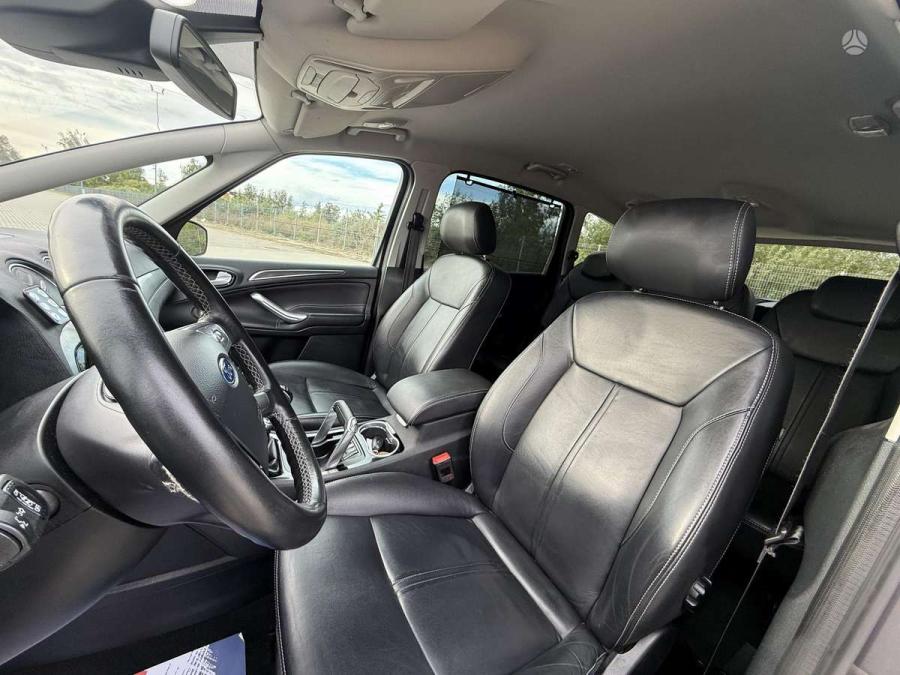 Pelēks Ford S-Max 2013 Marijampole, ar dzinēja tilpumu 1.60 L un nobraukumu 173 tūkst. km par 6100 €, foto 29 vietnē AUTOMOTO.COM.LV