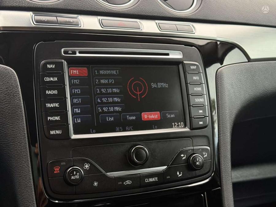 Pelēks Ford S-Max 2013 Marijampole, ar dzinēja tilpumu 1.60 L un nobraukumu 173 tūkst. km par 6100 €, foto 31 vietnē AUTOMOTO.COM.LV
