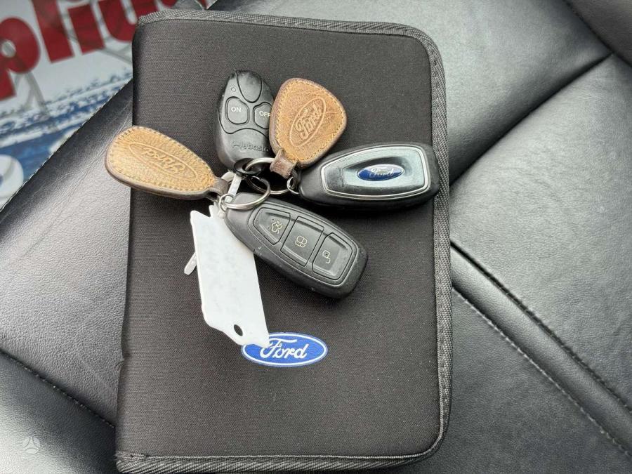 Pelēks Ford S-Max 2013 Marijampole, ar dzinēja tilpumu 1.60 L un nobraukumu 173 tūkst. km par 6100 €, foto 37 vietnē AUTOMOTO.COM.LV