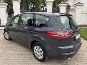 Pelēks Ford S-Max 2013 Viļņa, ar dzinēja tilpumu 2.00 L un nobraukumu 267 tūkst. km par 4750 €, foto  vietnē AUTOMOTO.COM.LV