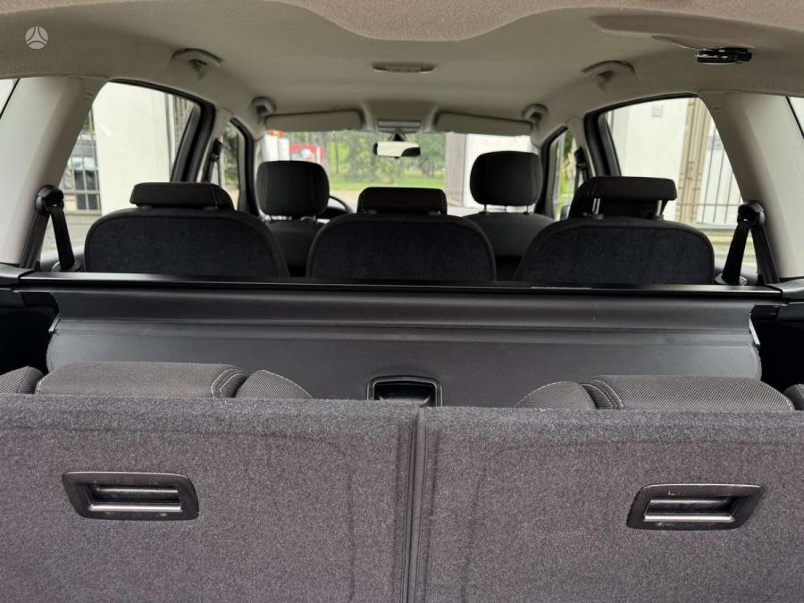 Pelēks Ford S-Max 2013 Viļņa, ar dzinēja tilpumu 2.00 L un nobraukumu 267 tūkst. km par 4750 €, foto 12 vietnē AUTOMOTO.COM.LV