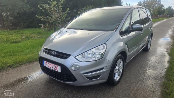 Ford S-Max 2013 in Kaunas on AUTOMOTO.COM.LV Grey Ford S-Max 2013 in Kaunas, with an engine capacity of 1.60 L and mileage of 282 thousand km for 3700 €, photo 1 on AUTOMOTO.COM.LV