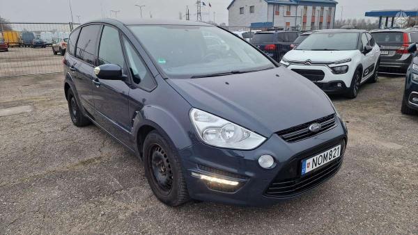 Grey Ford S-Max 2014 in Marijampole, with an engine capacity of 2.00 L and mileage of 219 thousand km for 4950 €, photo 3 on AUTOMOTO.COM.LV