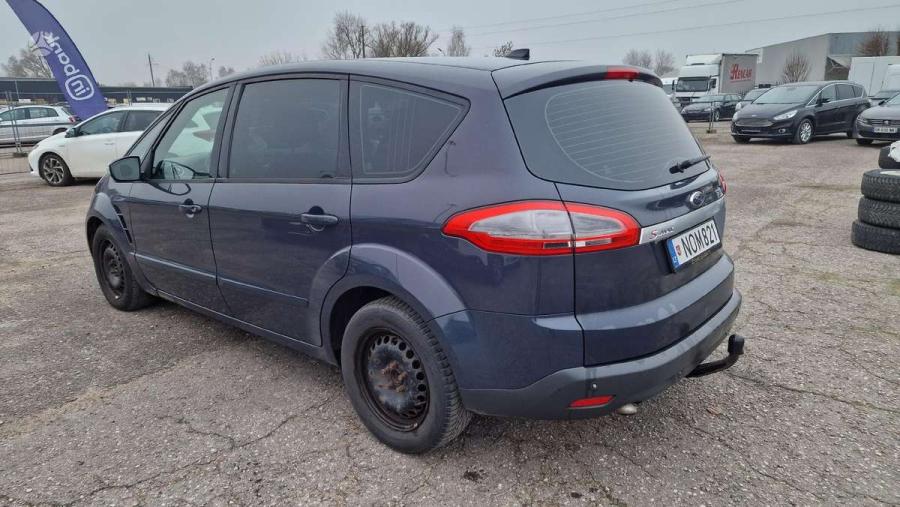 Grey Ford S-Max 2014 in Marijampole, with an engine capacity of 2.00 L and mileage of 219 thousand km for 4950 €, photo 7 on AUTOMOTO.COM.LV