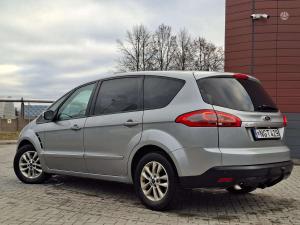 Grey Ford S-Max 2014 in Silute, with an engine capacity of 2.00 L and mileage of 268 thousand km for 4400 €, photo 2 on AUTOMOTO.COM.LV