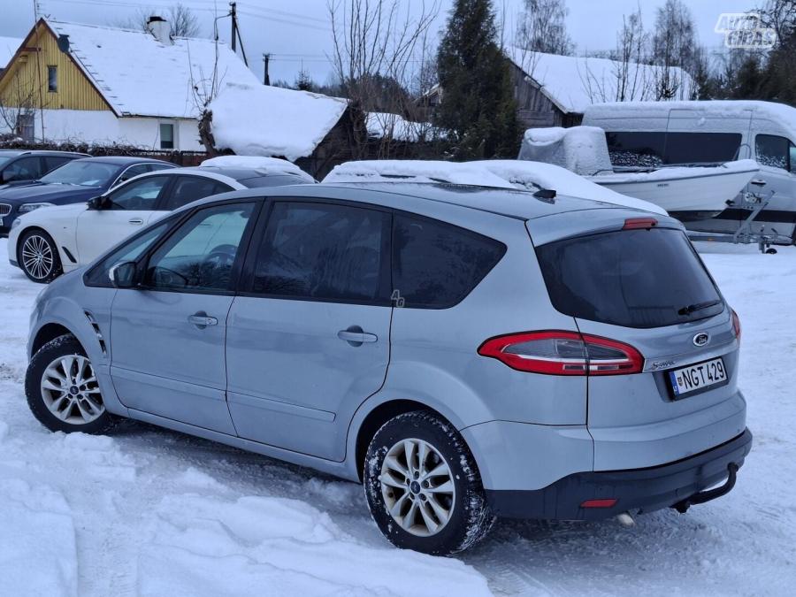 Pelēks Ford S-Max 2014 Šilutė, ar dzinēja tilpumu 2.00 L un nobraukumu 260 tūkst. km par 4400 €, foto 3 vietnē AUTOMOTO.COM.LV