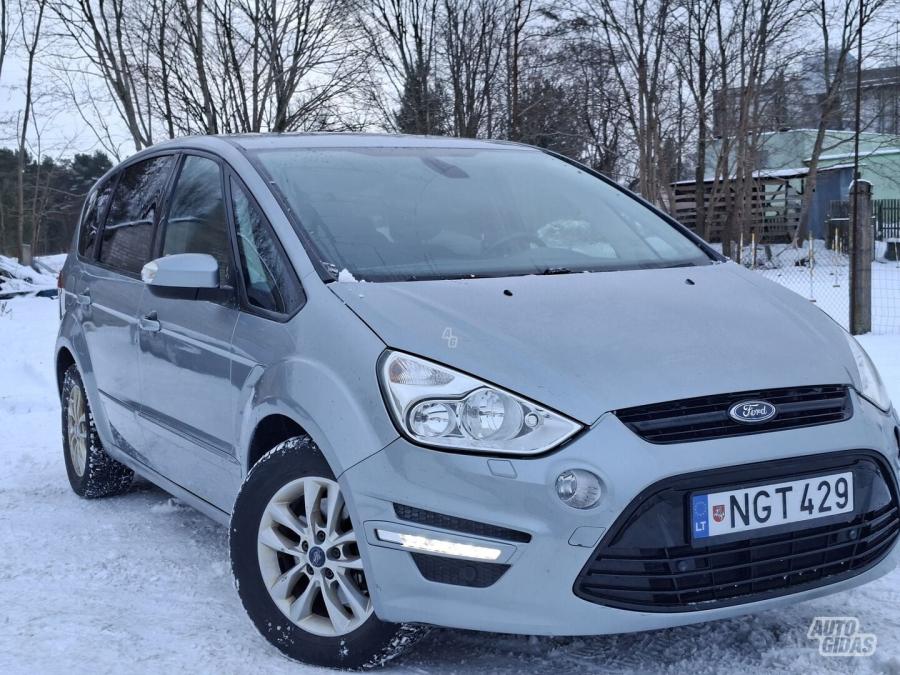 Pelēks Ford S-Max 2014 Klaipėda, ar dzinēja tilpumu 2.00 L un nobraukumu 260 tūkst. km par 4000 €, foto 3 vietnē AUTOMOTO.COM.LV