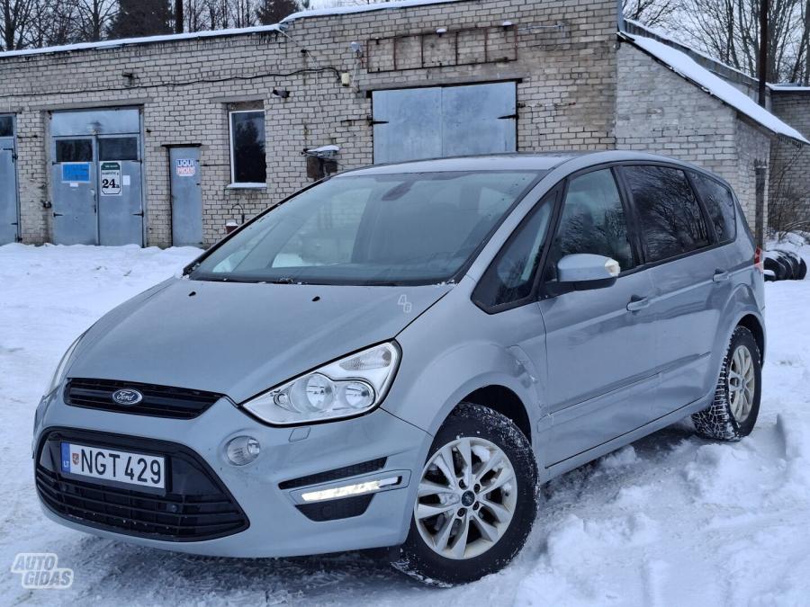 Grey Ford S-Max 2014 in Silute, with an engine capacity of 2.00 L and mileage of 260 thousand km for 3999 €, photo 1 on AUTOMOTO.COM.LV