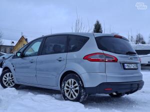Grey Ford S-Max 2014 in Silute, with an engine capacity of 2.00 L and mileage of 260 thousand km for 3999 €, photo 8 on AUTOMOTO.COM.LV