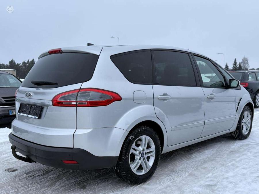 Grey Ford S-Max 2014 in Utena, with an engine capacity of 2.00 L and mileage of 291 thousand km for 4350 €, photo 3 on AUTOMOTO.COM.LV