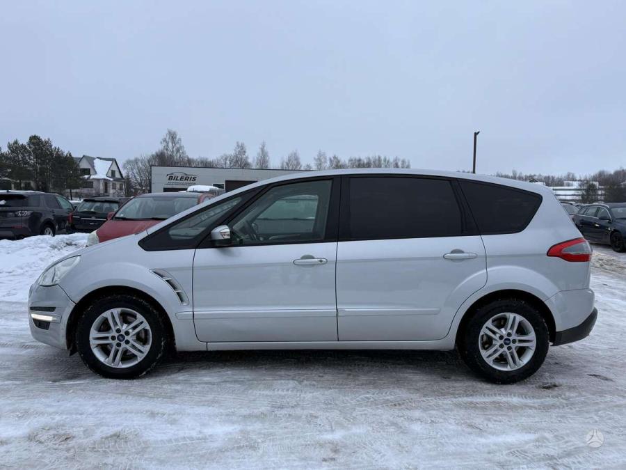 Grey Ford S-Max 2014 in Utena, with an engine capacity of 2.00 L and mileage of 291 thousand km for 4350 €, photo 5 on AUTOMOTO.COM.LV