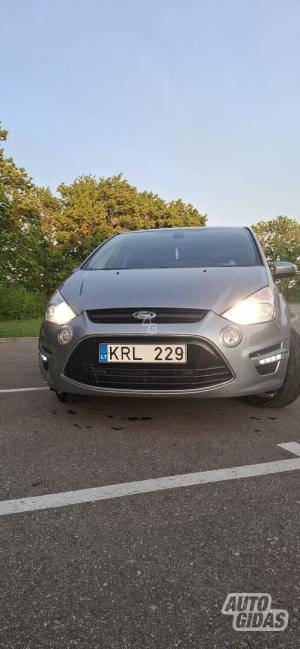 Pelēks Ford S-Max 2014 Viļņa, ar dzinēja tilpumu 2.00 L un nobraukumu 265 tūkst. km par 6000 €, foto  vietnē AUTOMOTO.COM.LV