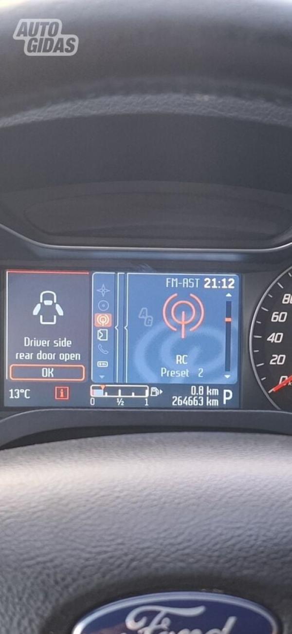 Pelēks Ford S-Max 2014 Viļņa, ar dzinēja tilpumu 2.00 L un nobraukumu 265 tūkst. km par 6000 €, foto 6 vietnē AUTOMOTO.COM.LV