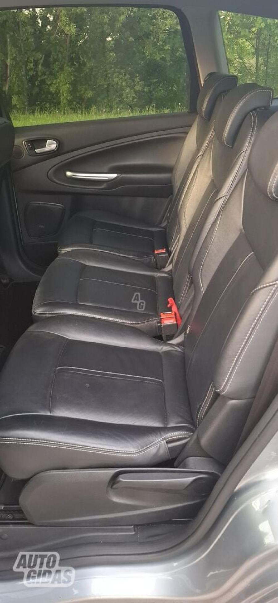 Grey Ford S-Max 2014 in Vilnius, with an engine capacity of 2.00 L and mileage of 265 thousand km for 6000 €, photo 12 on AUTOMOTO.COM.LV