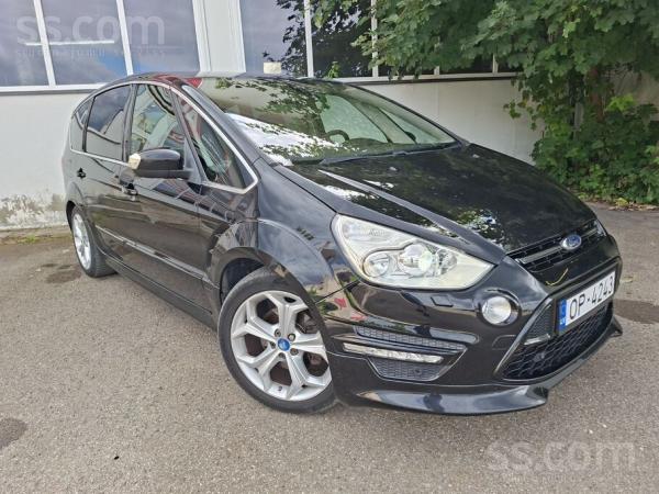 Форд С-Макс 2014 в Тукумс на AUTOMOTO.COM.LV Серый Форд С-Макс 2014 в Тукумс, объемом двигателя 2.20 л и пробегом 225 тыс. км за 6990 €, фото 3 на AUTOMOTO.COM.LV