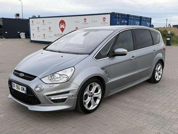 Grey Ford S-Max 2014 in Taurage, with an engine capacity of 2.00 L and mileage of 213 thousand km for 5300 €, photo 1 on AUTOMOTO.COM.LV