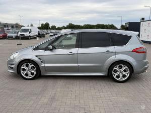 Grey Ford S-Max 2014 in Taurage, with an engine capacity of 2.00 L and mileage of 213 thousand km for 5300 €, photo 10 on AUTOMOTO.COM.LV