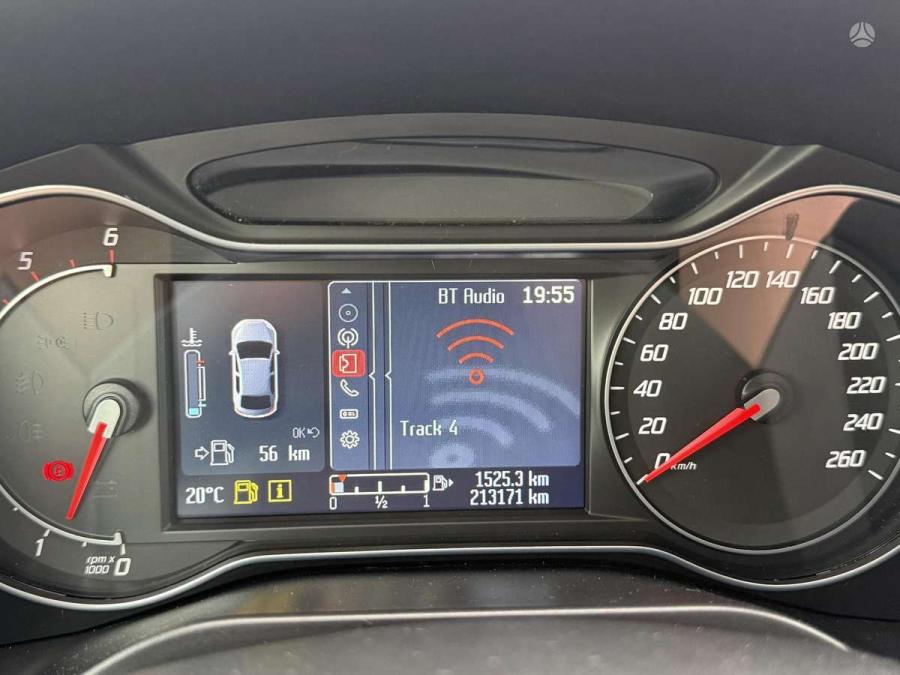Grey Ford S-Max 2014 in Taurage, with an engine capacity of 2.00 L and mileage of 213 thousand km for 5300 €, photo 13 on AUTOMOTO.COM.LV