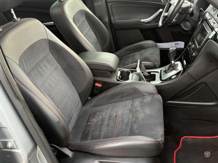 Grey Ford S-Max 2014 in Taurage, with an engine capacity of 2.00 L and mileage of 213 thousand km for 5300 €, photo 15 on AUTOMOTO.COM.LV