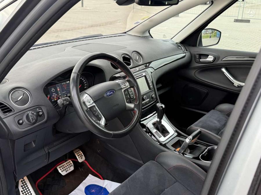 Grey Ford S-Max 2014 in Taurage, with an engine capacity of 2.00 L and mileage of 213 thousand km for 5300 €, photo 30 on AUTOMOTO.COM.LV
