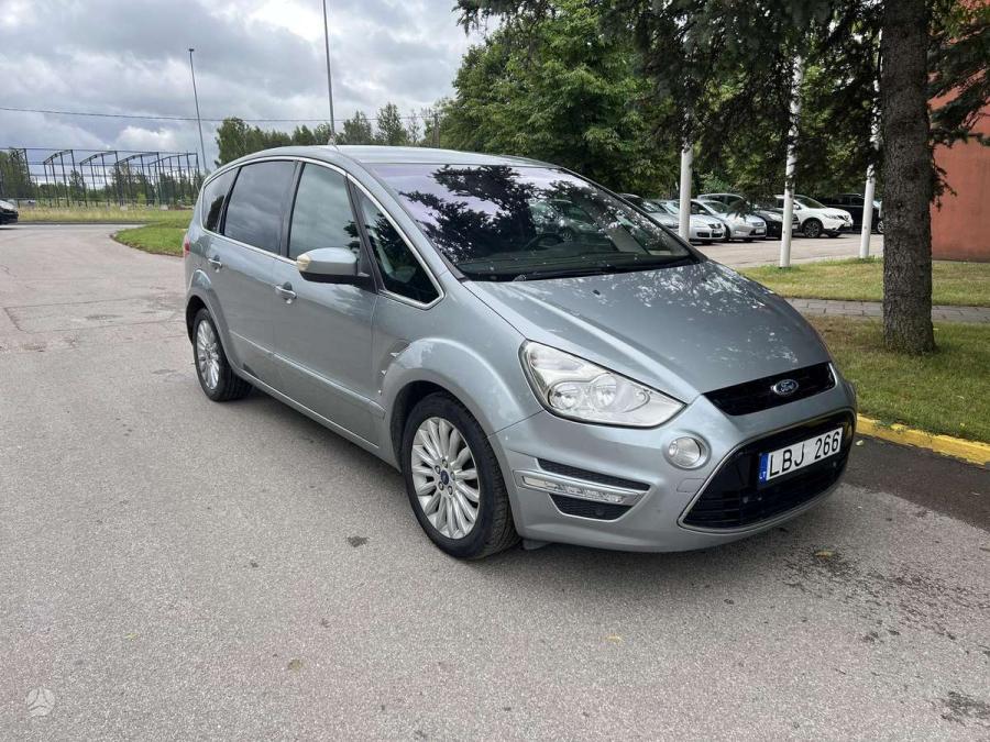 Grey Ford S-Max 2014 in Vilnius, with an engine capacity of 2.00 L and mileage of 230 thousand km for 3850 €, photo 3 on AUTOMOTO.COM.LV