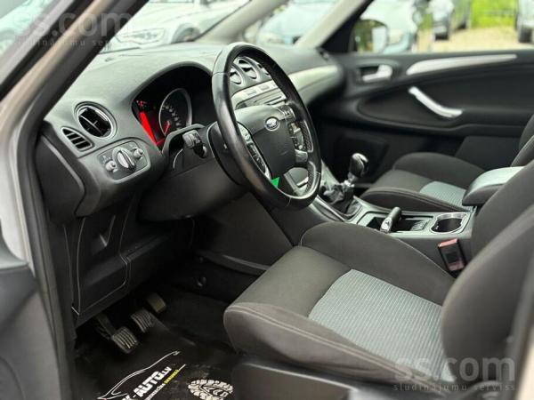 Форд С-Макс 2014 в Кулдига на AUTOMOTO.COM.LV Серый Форд С-Макс 2014 в Кулдига, объемом двигателя 2.00 л и пробегом 269 тыс. км за 5990 €, фото 10 на AUTOMOTO.COM.LV