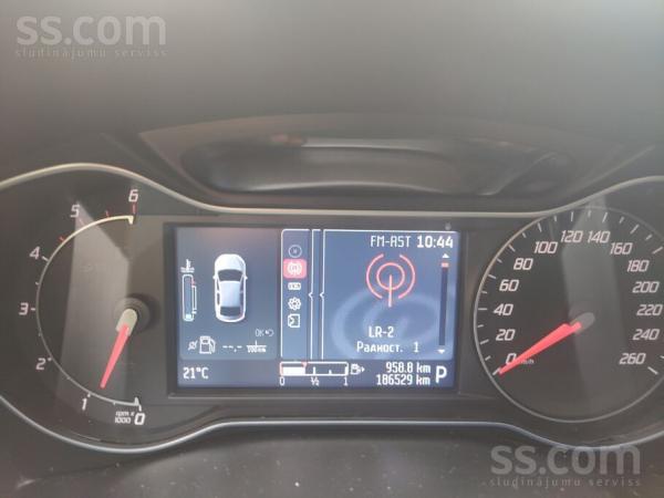 Pelēks Ford S-Max 2014 Rīga, ar dzinēja tilpumu 2.00 L un nobraukumu 187 tūkst. km par 4500 €, foto 5 vietnē AUTOMOTO.COM.LV