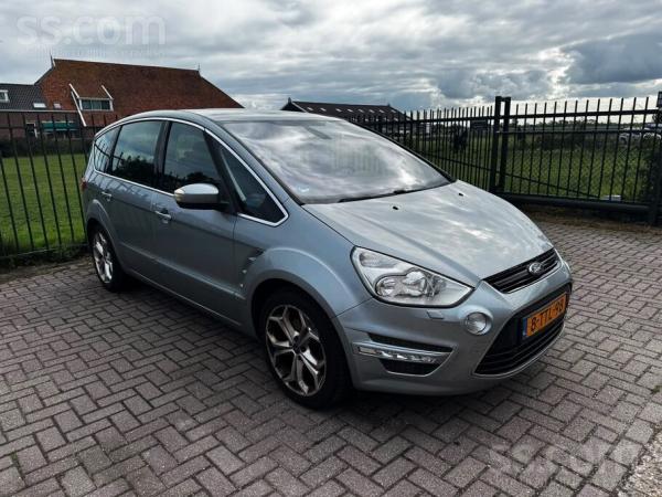 Pelēks Ford S-Max 2014 Rīga, ar dzinēja tilpumu 2.00 L un nobraukumu 325 tūkst. km par 4494 €, foto 1 vietnē AUTOMOTO.COM.LV