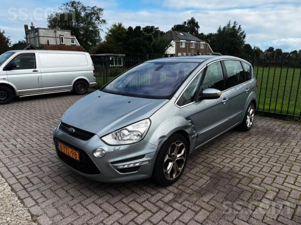 Pelēks Ford S-Max 2014 Rīga, ar dzinēja tilpumu 2.00 L un nobraukumu 325 tūkst. km par 4494 €, foto 3 vietnē AUTOMOTO.COM.LV