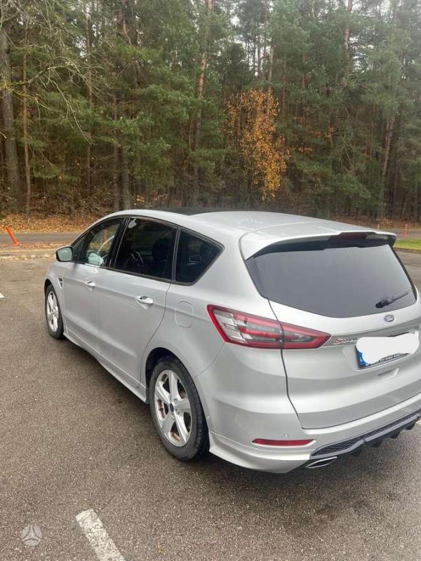 Grey Ford S-Max 2015 in Prienai, with an engine capacity of 2.00 L and mileage of 306 thousand km for 10199 €, photo 11 on AUTOMOTO.COM.LV