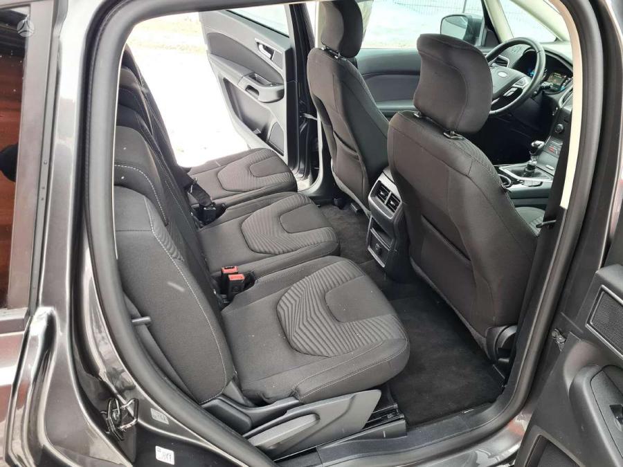 Grey Ford S-Max 2015 in Kaunas, with an engine capacity of 2.00 L and mileage of 198 thousand km for 8900 €, photo 30 on AUTOMOTO.COM.LV