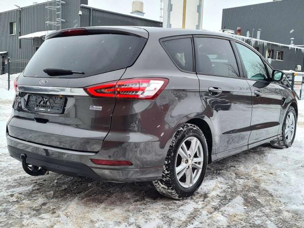 Grey Ford S-Max 2015 in Kaunas, with an engine capacity of 2.00 L and mileage of 199 thousand km for 8900 €, photo 5 on AUTOMOTO.COM.LV