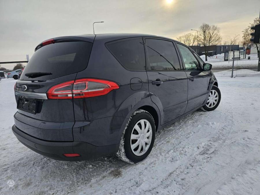 Pelēks Ford S-Max 2015 Kauņa, ar dzinēja tilpumu 1.60 L un nobraukumu 168 tūkst. km par 6350 €, foto 21 vietnē AUTOMOTO.COM.LV