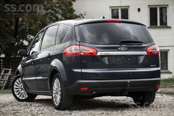 Grey Ford S-Max 2015 in Tukums, with an engine capacity of 2.00 L and mileage of 0 thousand km for 8800 €, photo 3 on AUTOMOTO.COM.LV