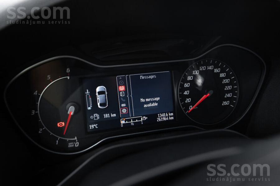Pelēks Ford S-Max 2015 Tukums, ar dzinēja tilpumu 2.00 L un nobraukumu 0 tūkst. km par 8800 €, foto 17 vietnē AUTOMOTO.COM.LV