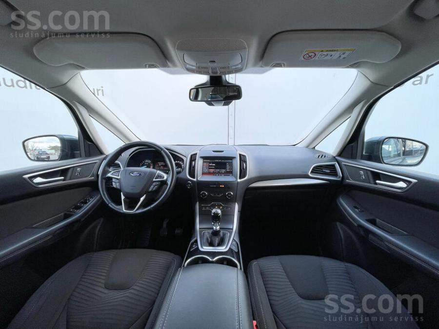Grey Ford S-Max 2016 in Riga, with an engine capacity of 1.50 L and mileage of 198 thousand km for 2100 €, photo 15 on AUTOMOTO.COM.LV